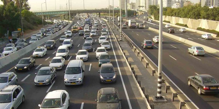 Reduce traffic jams, Drive smoothly